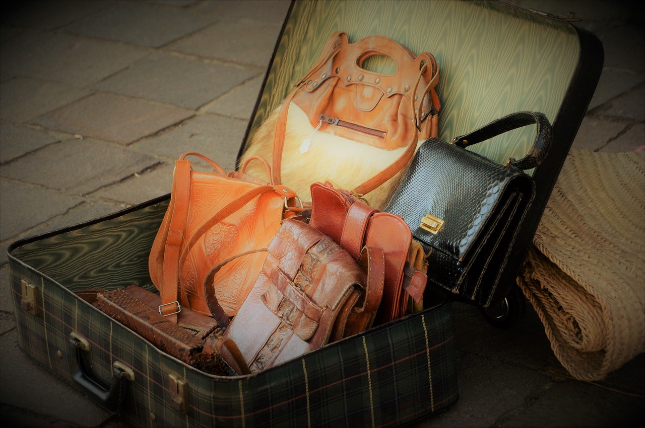 Satchels: A Look at Classic and Professional Bag Designs