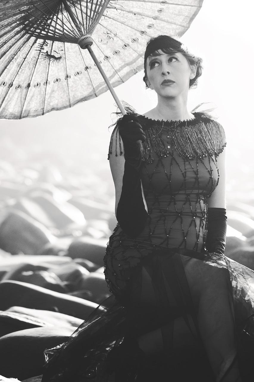 The Flapper Style for 1920s Women
